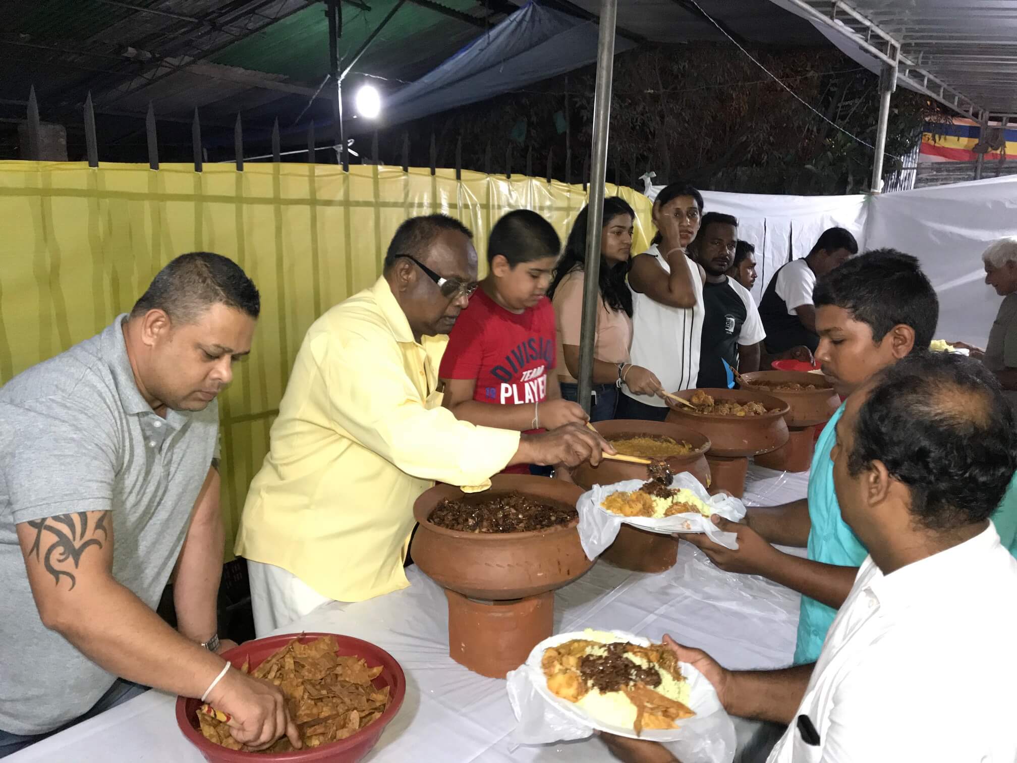 09th Consecutive Vesak Bath Dansala 2018 Organized by SLJ – SLJ Holdings